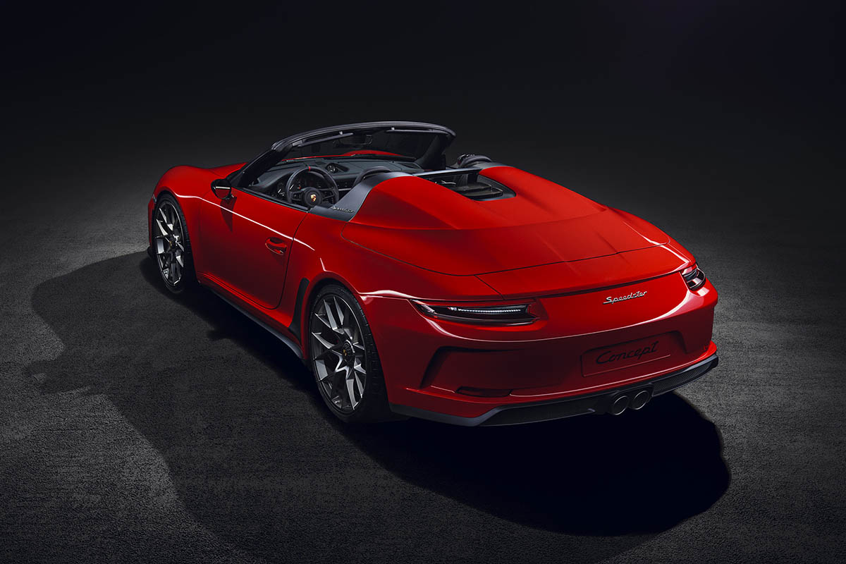 StriveME - بورشه ‎911 سبيدستر تدخل خط الإنتاج